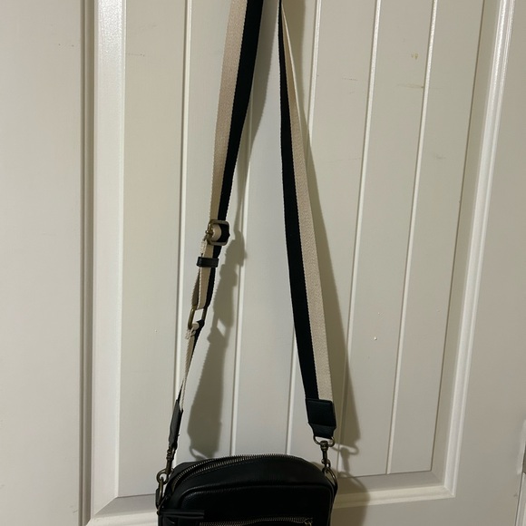 Universal Thread | Bags | Universal Thread Black Crossbody Bag | Poshmark